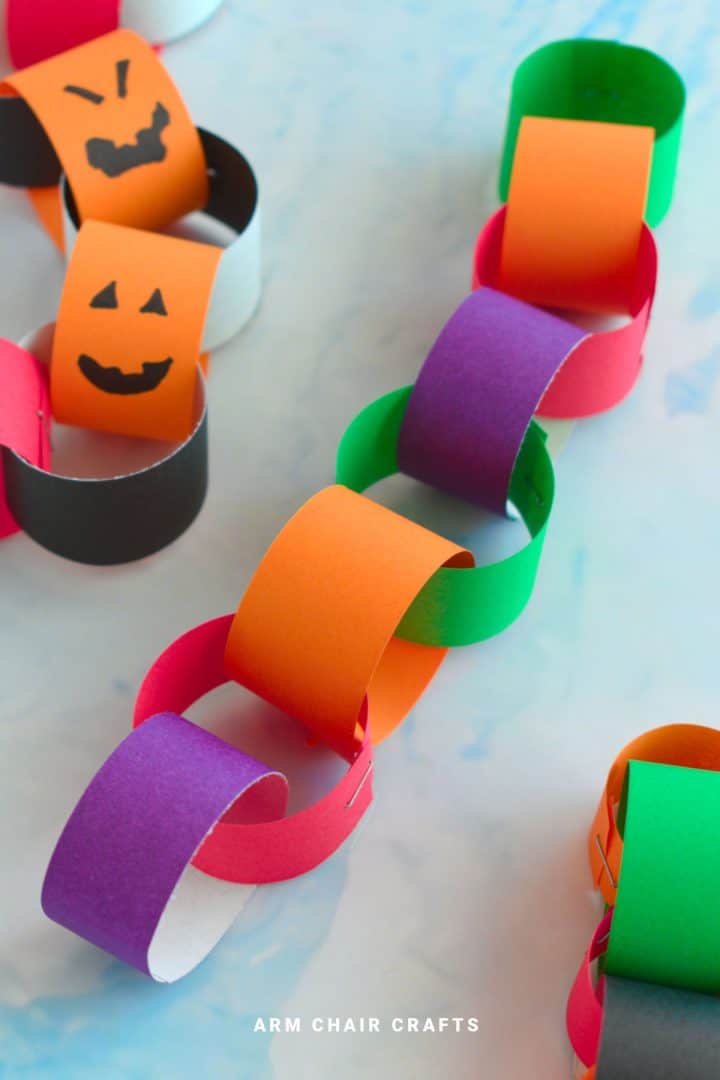 DIY Halloween Paper Chain | Arm Chair Crafts